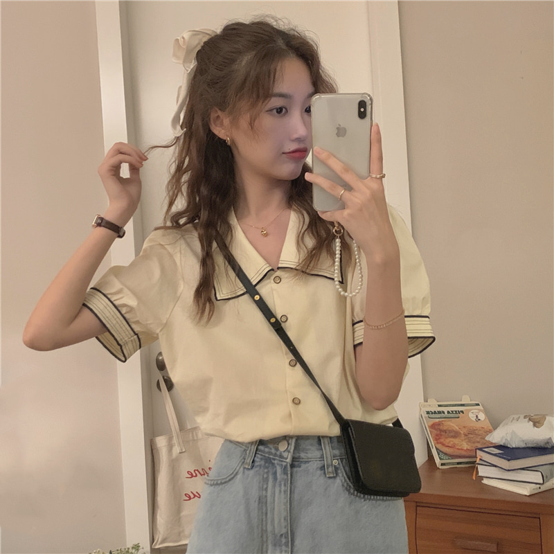프렌치 배색 카라 코튼 블라우스 V 브이 넥 세일러 스퀘어 와이드 카라 포인트 단추 여밈 반팔 벌룬 퍼프 소매 여리 청순