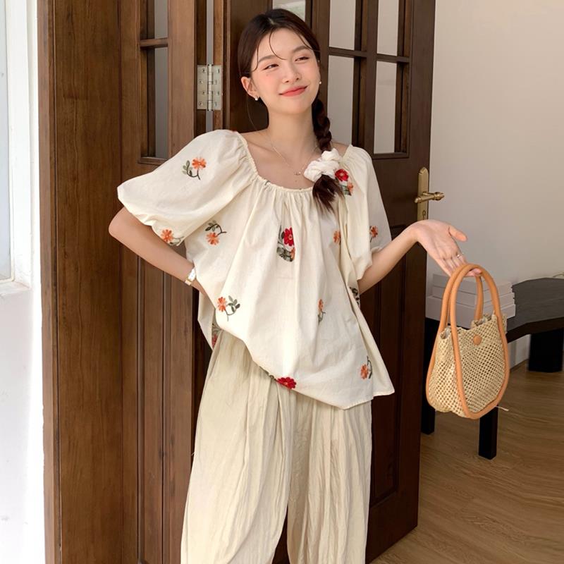 베이지하루 루즈핏 블라우스 상하 세트 여름 반팔 Setup 세트 밴딩 셔링 꽃무늬 플라워 통바지 봄 30대 40대 여성 여자 레이디 한벌 자수 프린트 와이드 스퀘어넥