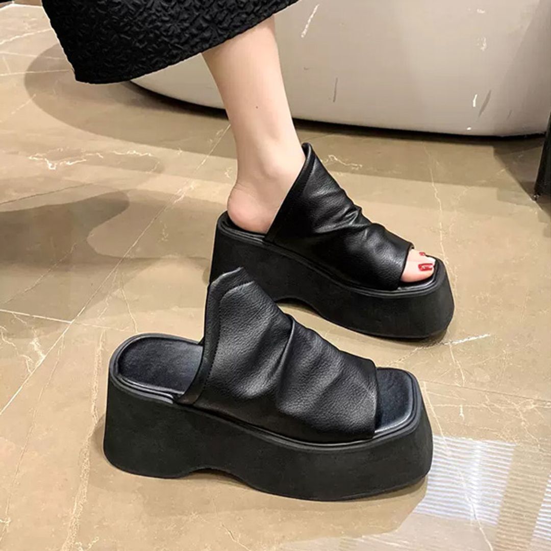 시크덩꼬 언발란스 셔링 스퀘어 헤드 통굽 슬리퍼 뮬샌들 8cm