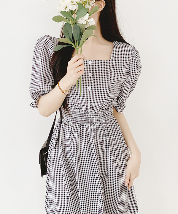 포앤바이앤 스퀘어넥 퍼프 공주 소매 단추 허리 스모크 밴딩 셔링 플레어 A라인 반팔 격자 체크 원피스 잔체크 미디원피스
