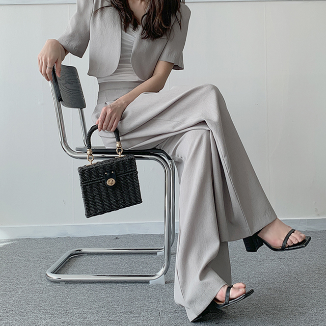 바비라벨 나우set 어깨패드 데일리 유니크 하객룩 포멀룩 크롭 자켓 하이웨스트 롱 와이드 슬랙스 코디 투피스 세트 여름투피스 봄투피스 아우터 하객룩세트