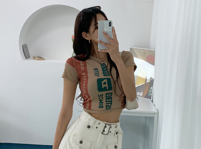 아웃오버로크and빈티지and프린팅 매드맥스티 크롭반팔 여름신상 레터링티 글램핏 볼륨핏 크롭티 데일리룩 캐쥬얼룩 라운드넥 스트릿 데이트룩