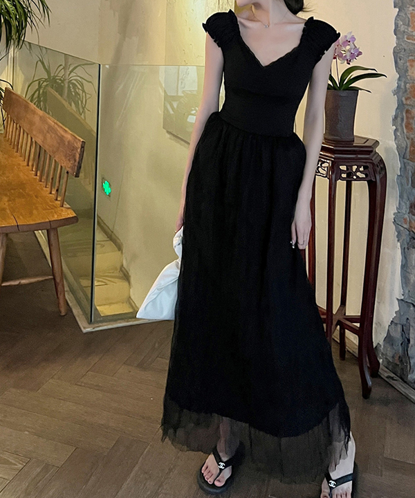 포앤바이앤 레이스 브이넥 셔링 민소매 레이온 슬림핏 샤 스커트 롱 원피스 망사원피스 샤랄라 긴원피스 여름 시원한 러블리 입기