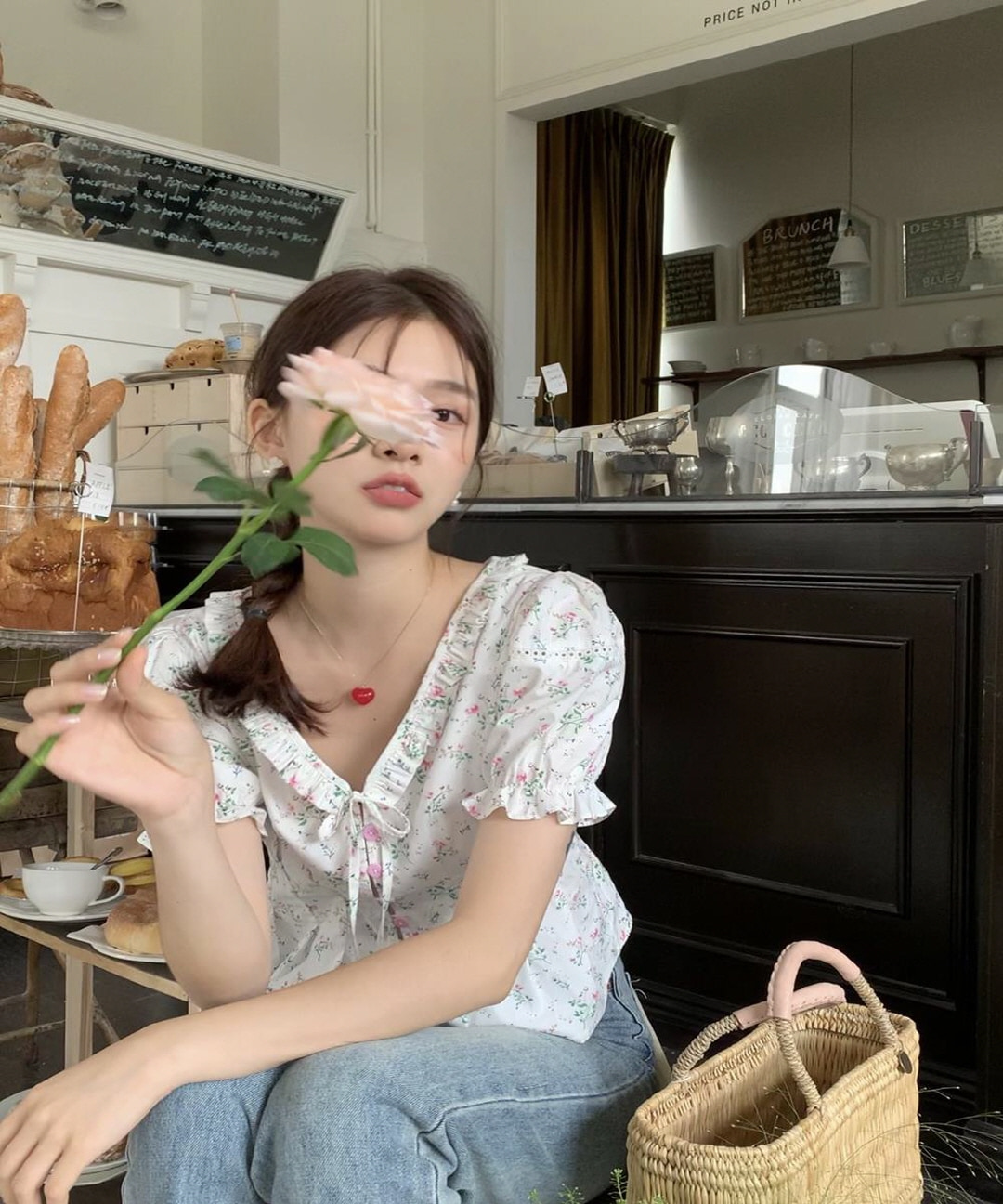 베이지하루 나만 알고픈 Top 꽃무늬 플라워 코튼 블라우스 여름 여성 여자 반팔 셔츠 남방 셔링 주름 프릴 리본 퍼프소매
