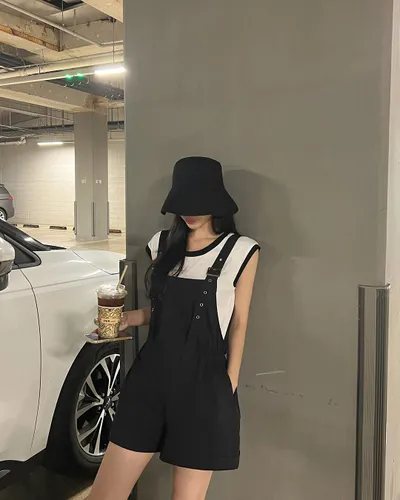 메이빈스 제프터 슬리브리스and서스펜더set여름 점프슈트 나시점프슈트 멜빵바지 반바지 나시 꾸안꾸 데일리룩 마실룩 캐주얼 스트릿