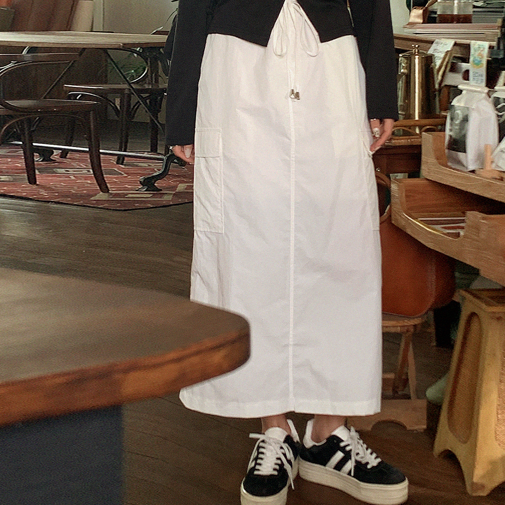 리리앤코 1천5백장 돌파 카니빈 바스락 밴딩 뒷트임 카고 롱 스커트 봄신상 데일리룩 데이트룩 출근룩 캐주얼룩 편한치마 롱스커트 밴딩치마 간절기 긴치마 나일론 스트링