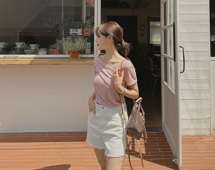 리리앤코 르망드 스판 언발란스 반팔 티셔츠 여름 신상 썸머룩 데일리룩 여행룩 휴가룩 빅사이즈 반팔티 투웨이 브이넥 오프숄더 양면 여름티셔츠 여름티 얇은티셔츠 신축성 꾸안꾸