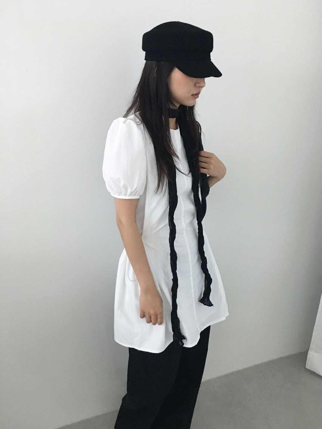 노비야카 Nylon puff string ops (Ivory, charcoal)