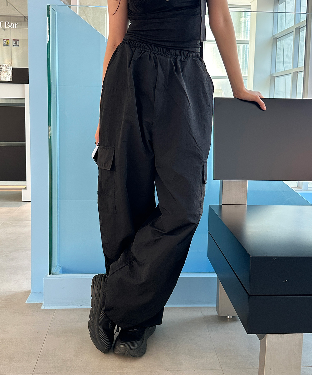 트로브 Boxy Cargo Pants (Unisex)