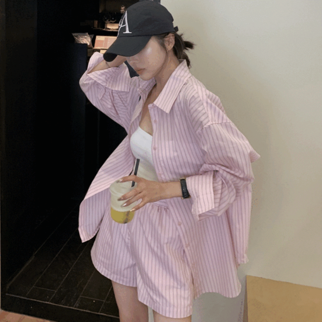 가을신상가을투피스데이트룩 핑크 스트라이프 오버핏 캐주얼 카라 긴팔 셔츠 남방 허리밴딩 반바지 투피스셋업 루즈핏 셔츠블라우스 데일리 꾸안꾸룩 캠퍼스룩 여름투피스