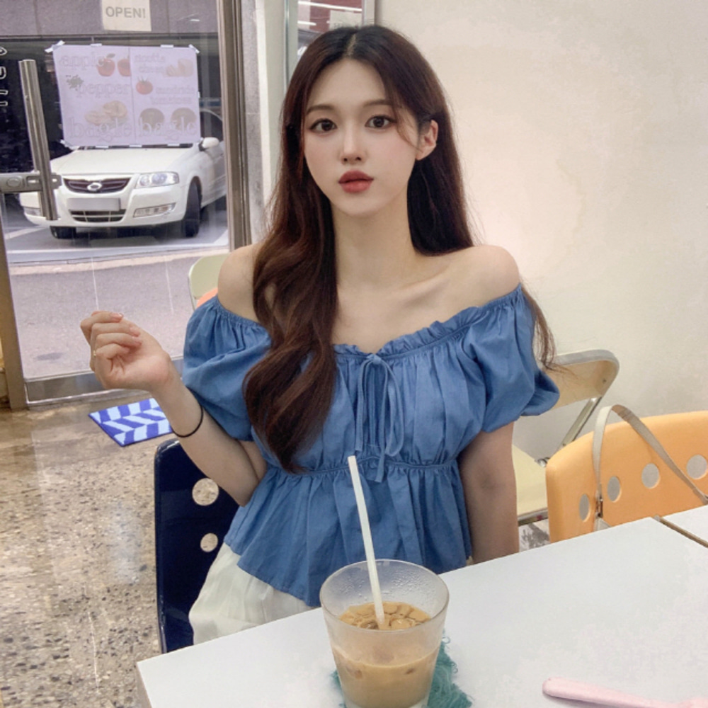 워너비뮤즈 무배🚀 청순큐티🩵md소장 2way 오프숄더 데님 프릴 밴딩 A라인 반팔 블라우스 페플럼 리본 셔링 퍼프 소매 벌룬