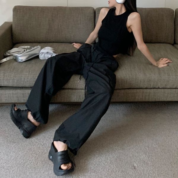 코지문 코디세트홀터 라인 슬림 크롭 슬리브리스허리밴딩 스트링 캐주얼 카고 조거 팬츠 세트 코디룩 데이트룩 데일리룩 소개팅룩