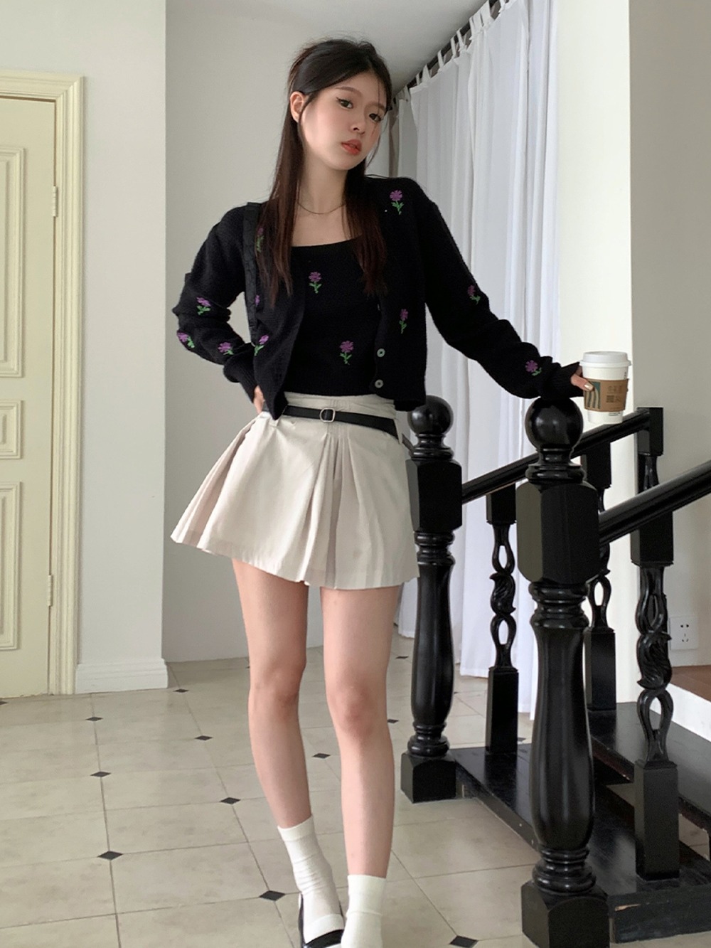 가을신상🍂 시즌특가 엘루 플라워 가을옷 봄옷 간절기 데일리 러블리 자수 봄 가을 긴팔 스퀘어넥 니트 가디건 세트