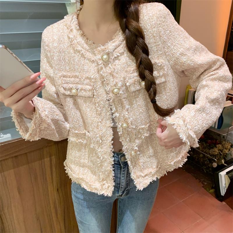 진주버튼 트위드 하객룩 고퀄리티 우아 로맨틱 단아한 결혼식 하객 데이트 여친 룩 코디 추천 가을 간절기 긴팔 긴소매 자켓 아우터