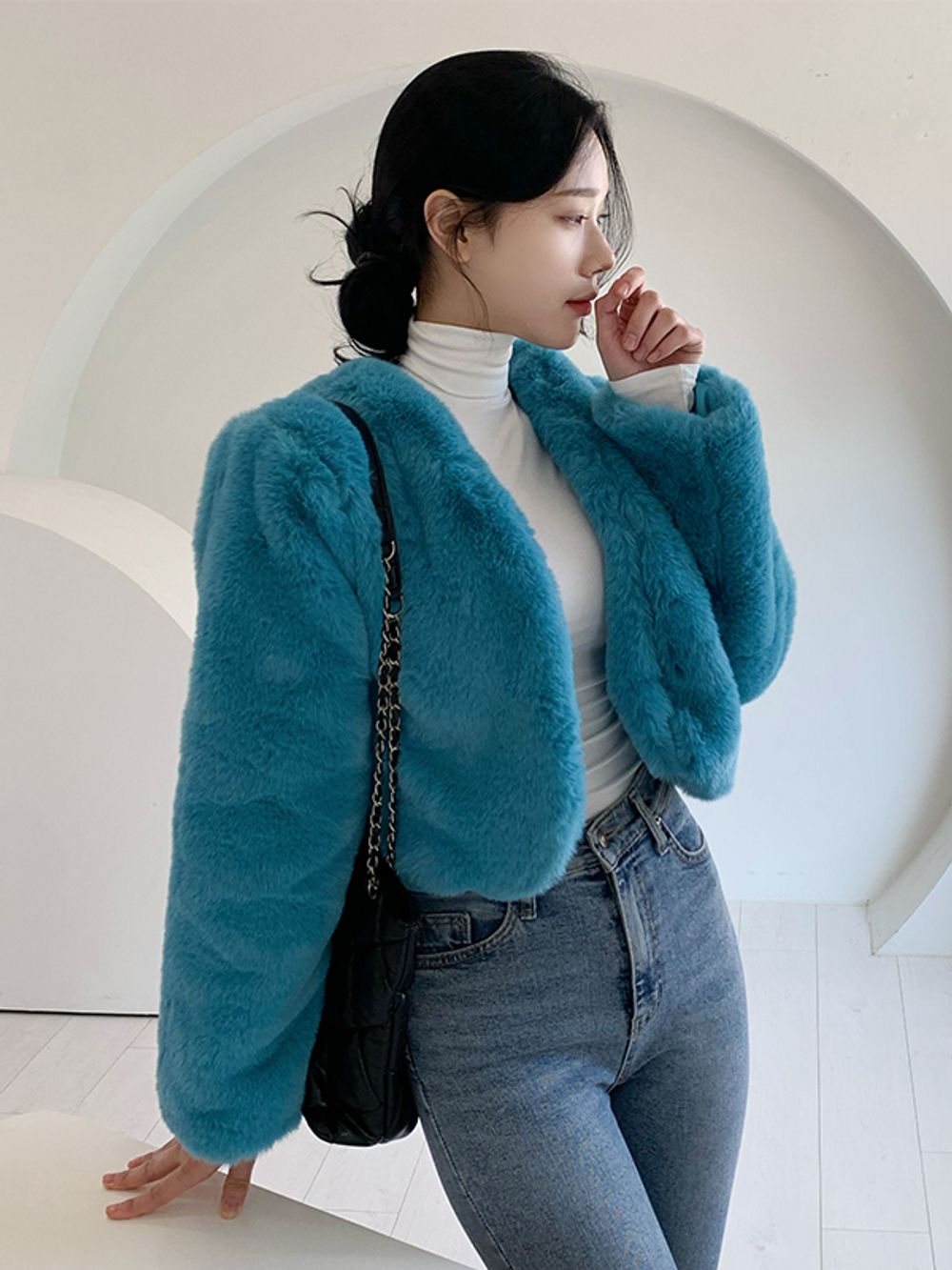 루미에르 포근행💭 밍키 퍼자켓 노카라자켓 밍크자켓 밍크 점퍼 페이크퍼 뽀글이자켓 양털 후리스 기모 크롭자켓 크롭점퍼 오버