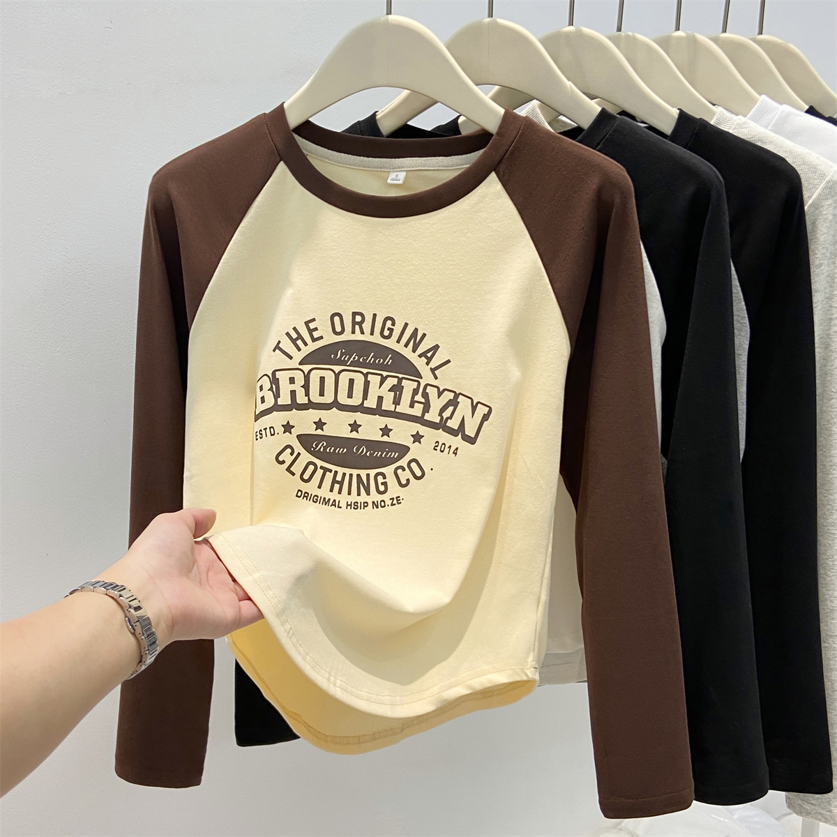 베이지하루 여성 프린팅 면티 가을 나그랑 긴팔 면티셔츠 라운드넥 배색 여름 간절기 코튼 탑 상의 이너 심플 베이직 데일리룩 30