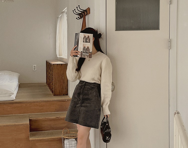 리리앤코 루르덴 코듀로이 뒷밴딩 미니 스커트 가을 신상 가을옷 데일리룩 간절기룩 골덴치마 골덴스커트 코듀로이치마 가을치마