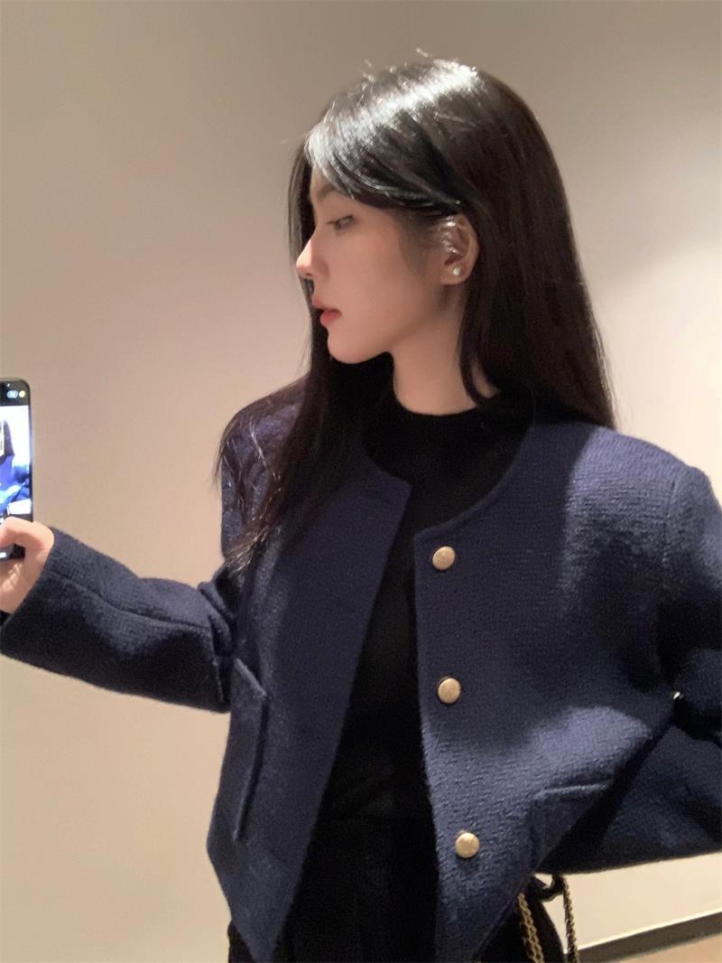오브로지 가을 아우터 트위드패턴 골드버튼 네이비 곤색 숏 포켓 라운드넥 노카라넥 하객룩 하객코디 하객패션 상견례 결혼식 코디