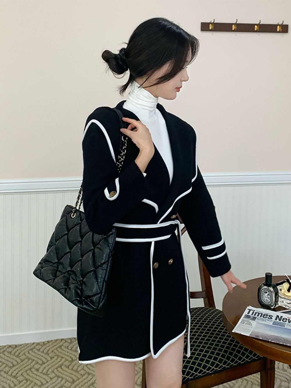 루미에르 백화점입고🔥 빅세라 라인 코트 숏코트 핸드메이드코트 모직코트 울코트 캐시미어 트위드자켓 배색자켓 케이프 케이프코트 가을자켓 겨울자켓 패딩 숏패딩 롱패딩