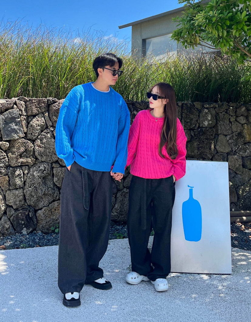 엄라이브 특가 5컬러고퀄 남녀공용 꽈배기 앙고라 오버핏 니트 부드러운 재질 가을 겨울 커플니트 와이드 청바지 스커트 커플룩 시밀러룩 데일리룩 데이트룩 신상 초특가 세트 가능