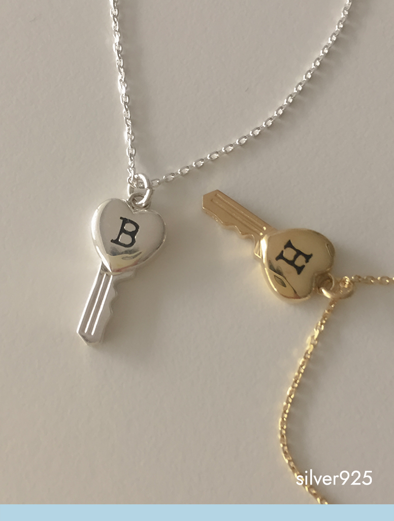 모앳 initial key necklace [a-z] (silver925)