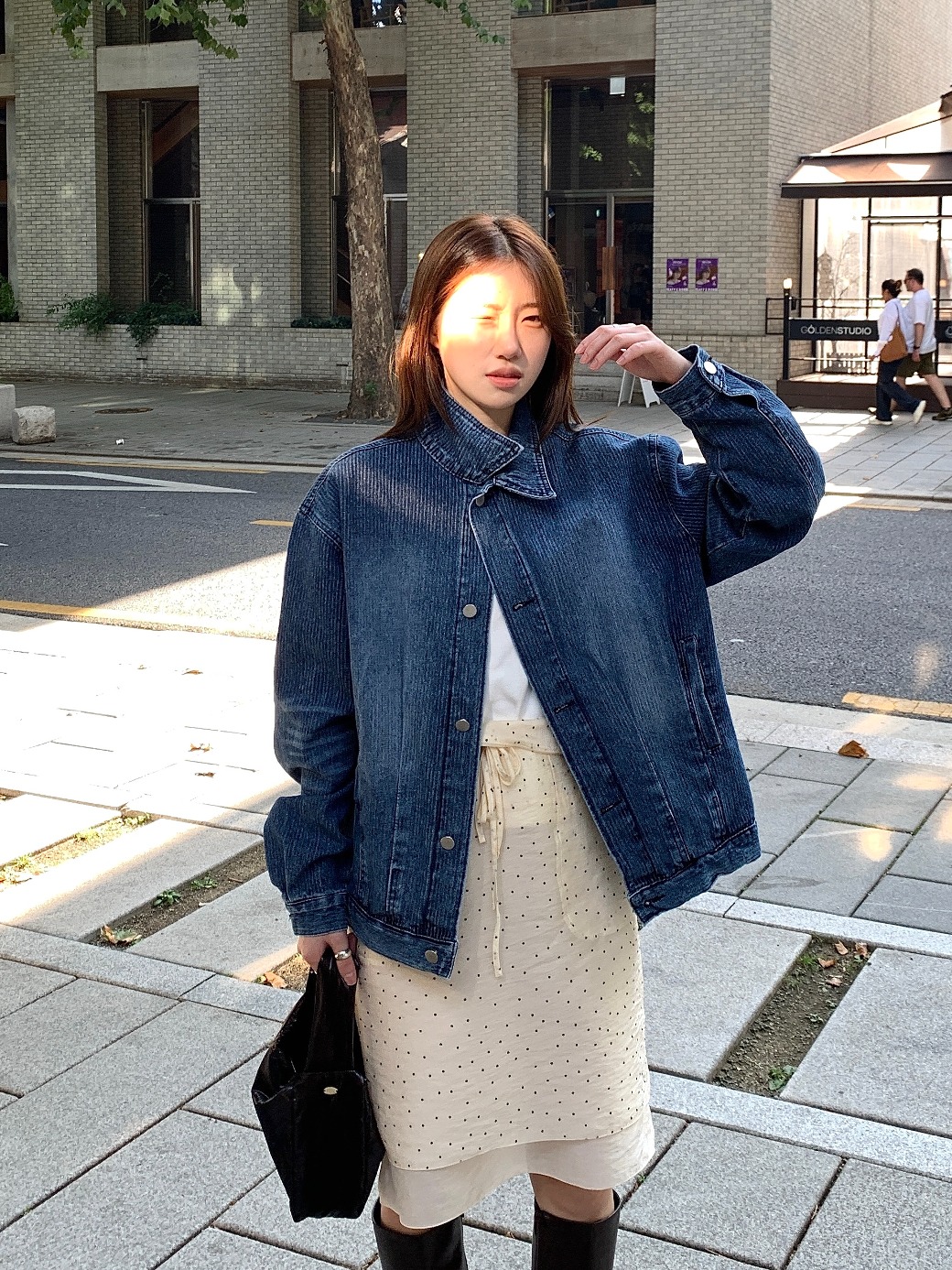 프릴리 AL. Brushed Emboss Denim Jacket