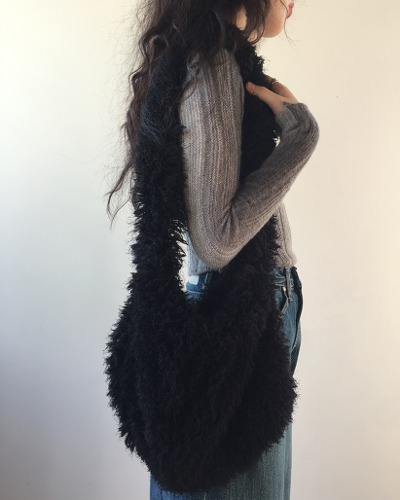 더기 [MD추천]퍼 크로스 숄더백 (2color)