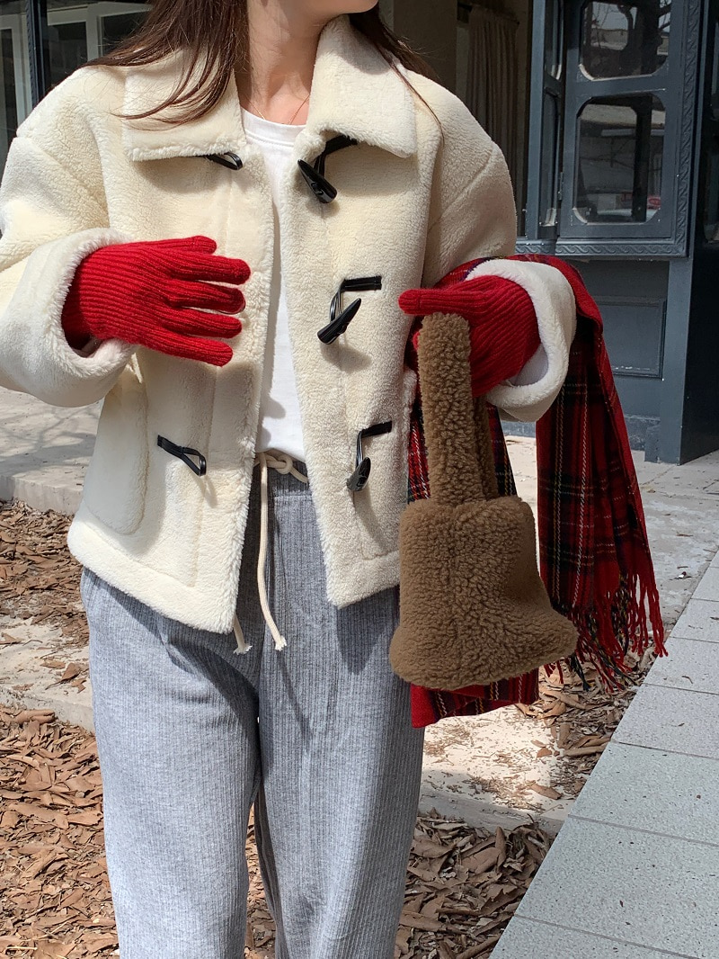 베이지하루 올겨울 자켓은 이걸로 종결 트렌디한 가을 여성 셰르파 자켓 보들보들한 따뜻한 긴팔 여자 모피 털 잠바 떡볶이 버튼 마이 파카 점퍼 라펠 혼 프렌치스타일 캐주얼