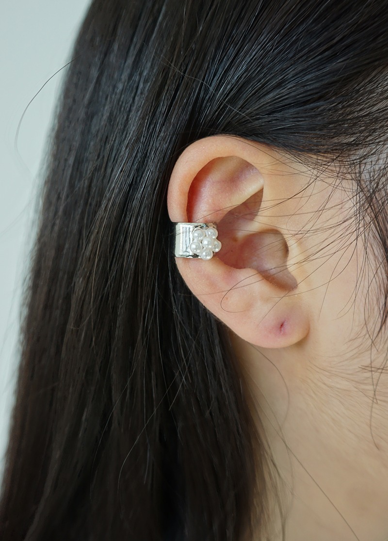 시선 [E615] beads cloud earcuff / 포인트 비즈 이어커프 시선