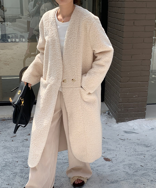 후리스 롱 코트 노카라 브이넥 로우숄더 루즈핏 오버핏 양모 뽀글이 절개 앞단추 단색 솔리드 캐주얼 코트 겨울 부드러운 도톰한 따뜻한 입기편한 휘뚜루마뚜루 꾸안꾸 집앞룩