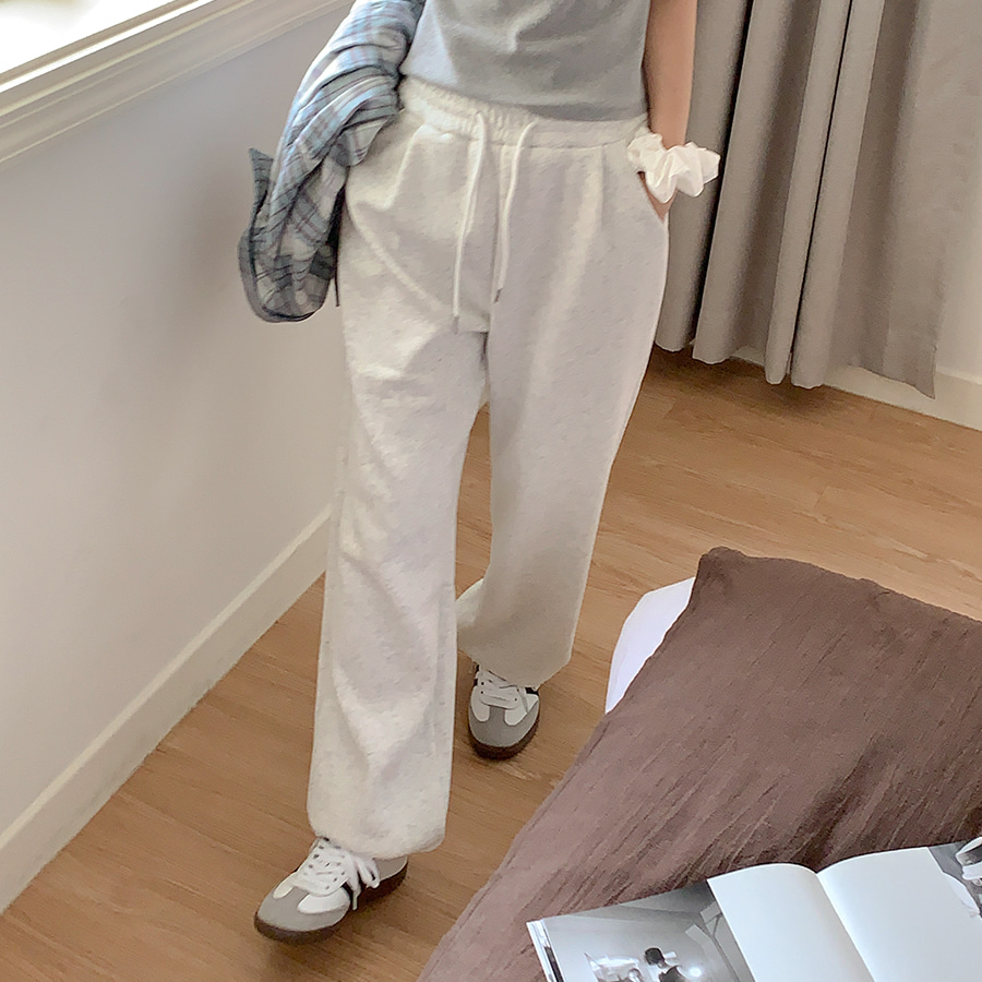 아더먼데이 누적3만장돌파🔥made 핏보장 안감융기모 센스투웨이 스트링 조거팬츠 봄가을버전겨울버전 와이드핏 밴딩바지 여자겨울팬츠 추리닝 트레이닝팬츠 핀턱 자체제작