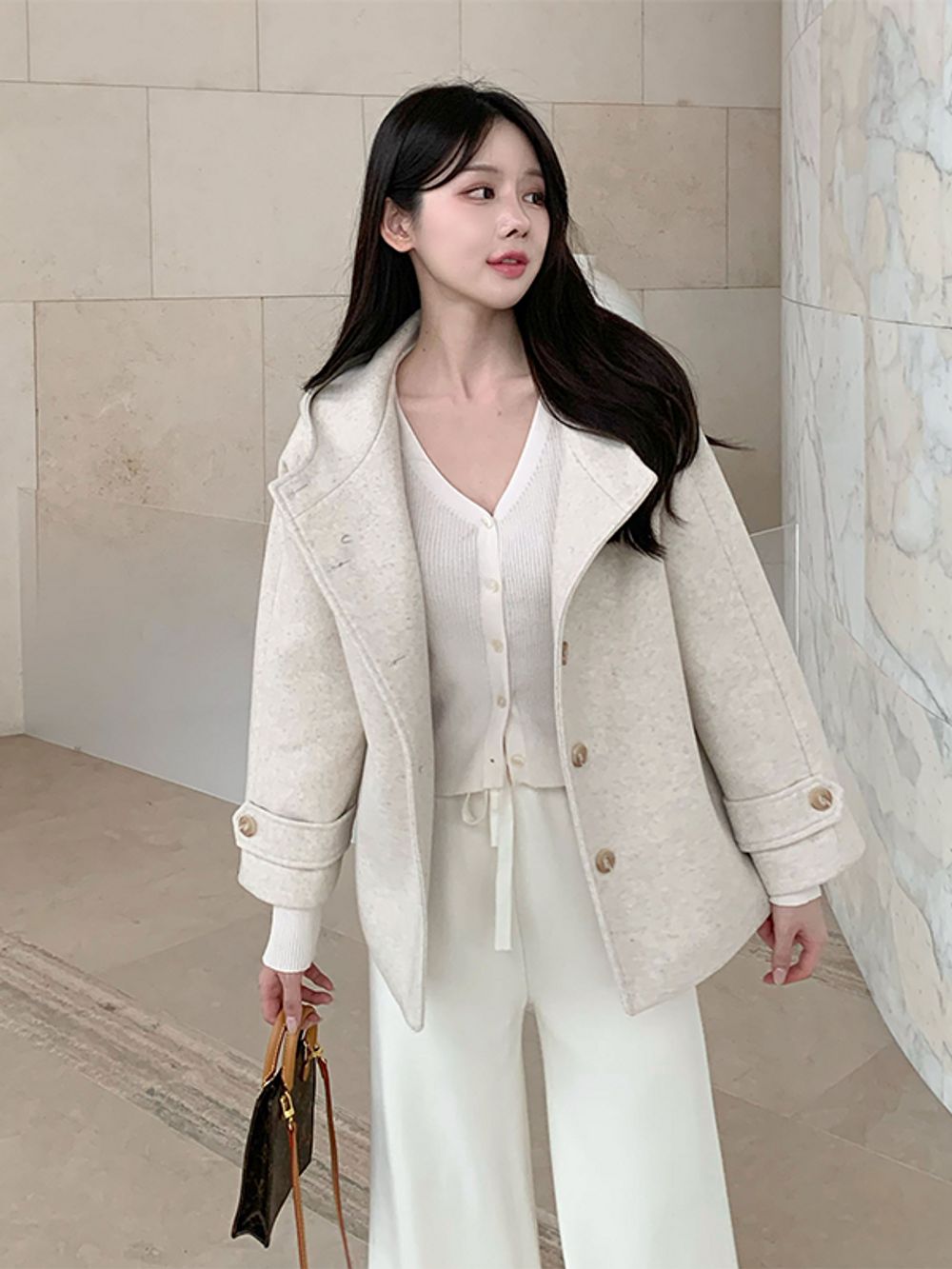 루미에르 🎉아우터day 미니 후드 숏코트 후드코트 핸드메이드코트 하프코트 모직코트 울코트 겨울코트 떡볶이코트 후드패딩 숏패딩 후리스 뽀글이 캐시미어코트 누빔패딩