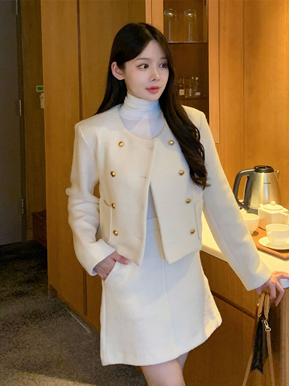 루미에르 🎉아우터day당일출고 루미에르 도톰 자켓 트위드자켓 모직자켓 울자켓 노카라자켓 겨울자켓 숏자켓 크롭자켓 투피스 셋업 하객룩 하객원피스 숏코트 핸드메이드