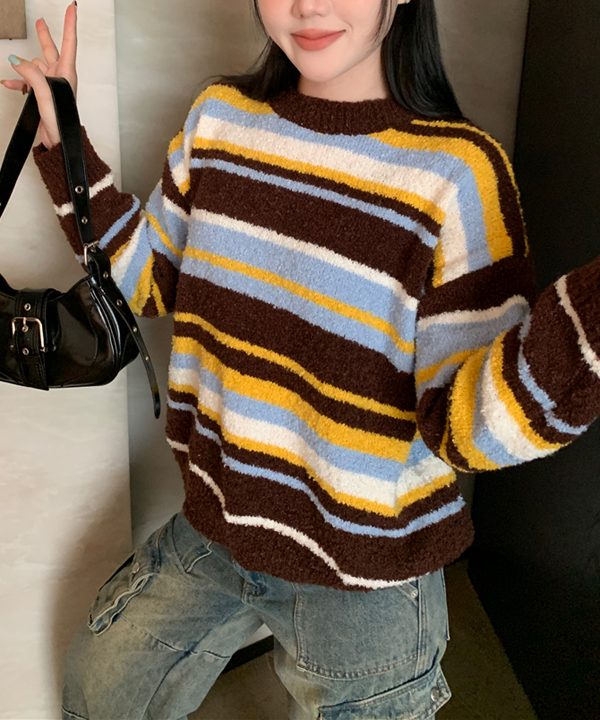 포앤바이앤 스트라이프 니트 스웨터 라운드넥 로우숄더 루즈핏 여유핏 박시 줄무늬 풀오버 니트스웨터 겨울 도톰 폭닥 따뜻한 하이틴 10대 20대 대학생 캠퍼스룩 캐주얼