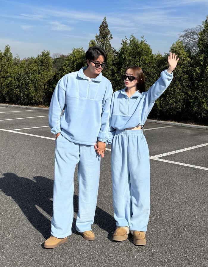 엄라이브 겨울후리스세트 6컬러2사이즈 신상 남녀공용 반집업 후리스 여자 크롭 조거 와이드 팬츠 커플룩 시밀러룩 고퀄리티 파스텔 꾸안꾸 데일리 트레이닝 세트 양털 뽀글이