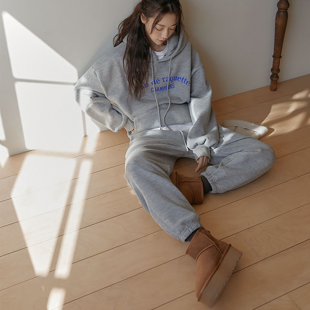 커먼유니크 라켓 기모 트레이닝 2 피스 세트 겨울후드티기모후드티기모추리닝기모바지기모팬츠레터링밴딩바지팬츠조거팬츠추리닝셋업데일리캐주얼원마일웨어