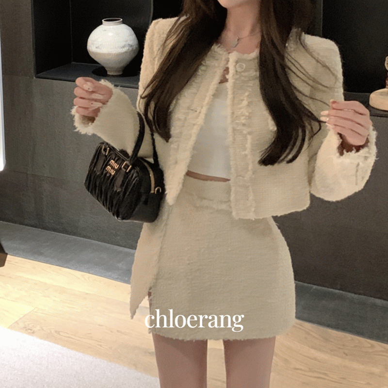 클로에랑 L 당일발송 겨울신상겨울투피스하객룩 라운드넥 버튼 크롭 트위드자켓트임 미니스커트 정장 트위드 투피스 셋업 세트 가을 겨울 하객룩 데이트룩 오피스룩 연말