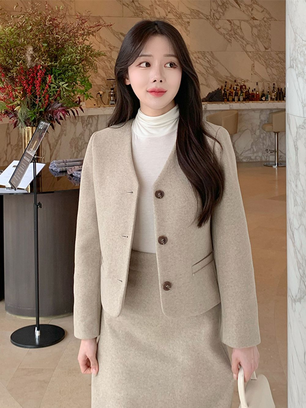 아우터day🎉 슈가 자켓 숏코트 노카라자켓 트위드자켓 모직자켓 울자켓 크롭자켓 숏자켓 핸드메이드 코트 울코트 모직코트 후드코트 떡볶이코트 후리스 뽀글이 하객룩 하프