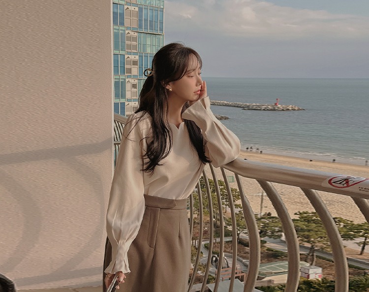 벨로던브 피치기모 하트넥 핀턱 퍼프 블라우스 겨울 신상 겨울룩 데일리룩 데이트룩 여행룩 빅사이즈 하객룩 출근룩 기모블라우스 겨울블라우스 빅사이즈블라우스 핀턱블라우스 퍼프