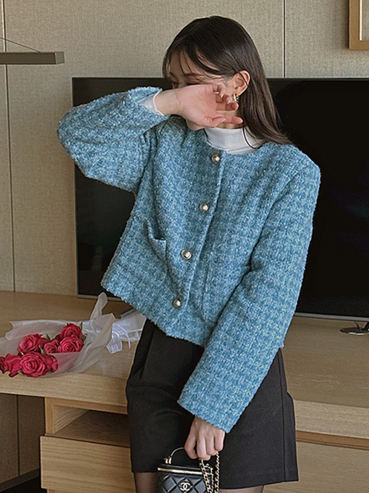 리리앤코 트위빌랑 울 트위드 노카라 세미크롭 자켓 누빔안감 가을 겨울 신상 겨울자켓 누빔자켓 울자켓 겨울코디 하객룩 데이트룩 하객자켓 포인트룩 고급스러운 레이어드