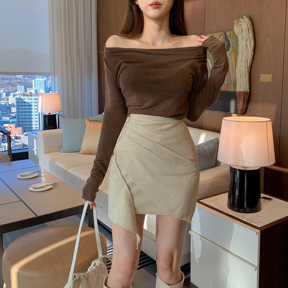 워너비뮤즈 무배🚀 골반넓어보여💞착붙핏 쫀득 스판 하이웨스트 드레이프 언발 셔링 미니 스커트 스웨이드 사선 트임 뒷밴딩 가을 겨울 치마 연말룩 크리스마스룩 3col