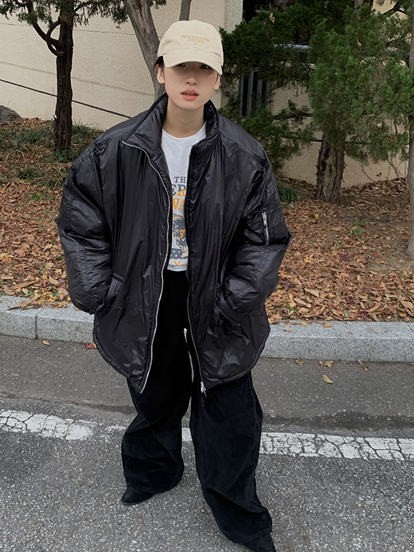 블렘토 [MD PICK] GLOSSY OVER PADDING JUMPER