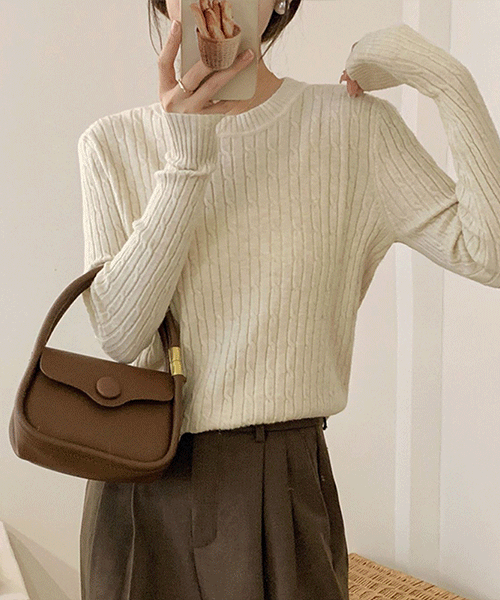 앤드스타일 D1클래식케이블 라운드넥 니트_261887