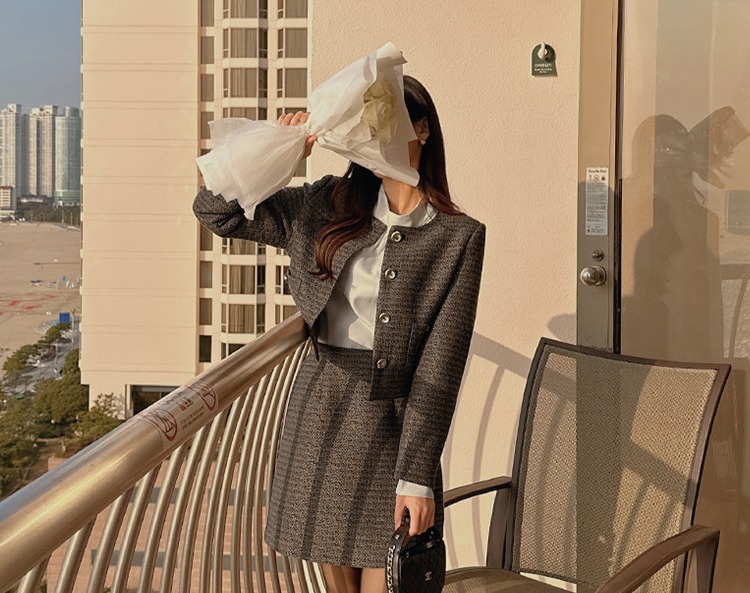 리리앤코 티리트린 트위드 자켓 뒷밴딩 미니 스커트 세트초 자체제작 늦겨울 신상 데일리룩 데이트룩 빅사이즈 하객룩 출근룩 빅사이즈투피스 자켓투피스 스커트투피스 미니스커트