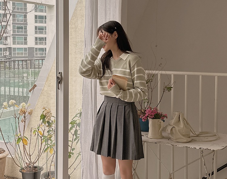 리리앤코 그로미링 스트라이프 오픈카라 니트 봄 신상 봄니트 봄코디 단가라 긴팔니트 슬림핏 로고 브이넥 줄무늬 포근한 카라넥 브이넥 캐주얼룩 데일리룩 귀여운 배색 가을코디