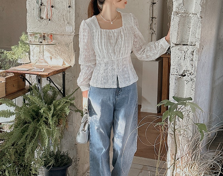 리리앤코 로엔디아 시스루 레이스 트임 블라우스 봄 신상 봄옷 데일리룩 스판 스퀘어 스퀘어넥 A라인 셔링 봄블라우스 여리여리 페미닌룩 하객룩 출근룩 통통녀 빅사이즈 추천