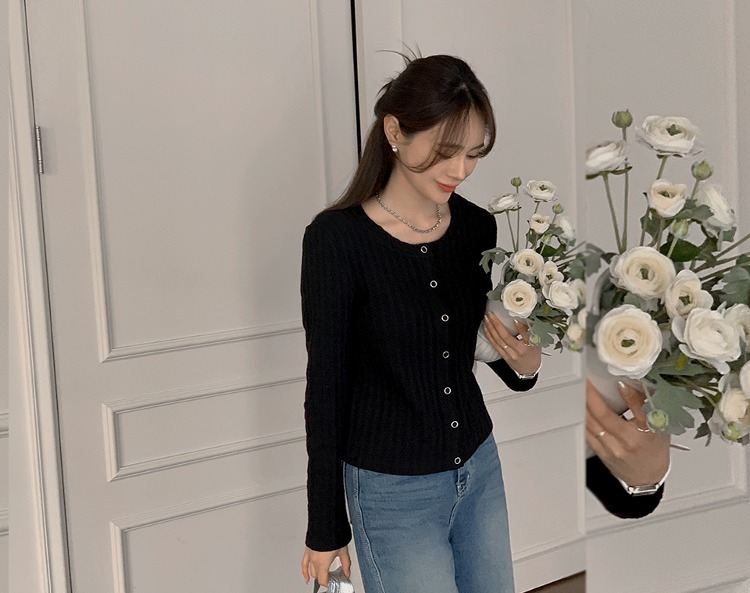 리리앤코 엘린브 펀칭 라운드넥 세미크롭 가디건 봄신상 봄가디건룩 간절기룩 데일리룩 가디건룩 트렌디룩 출근룩 데일리룩 펀칭가디건 패턴가디건 라운드넥가디건 긴팔가디건 자체