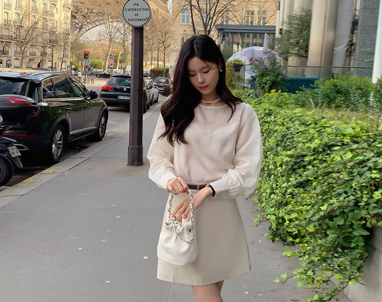 리리앤코 브릴링브 배색 시스루 블라우스 봄 신상 봄신상 데일리룩 데이트룩 봄블라우스 링클블라우스 뷔스티에 시스루블라우스 레이어드 페미닌룩 하객블라우스 하객코디 여성스러운