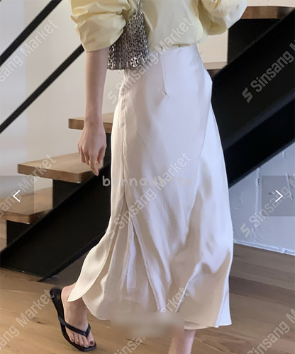 버나뎃 [당일 아이M]컴히얼 아리엘 스커트 (2col) comehere