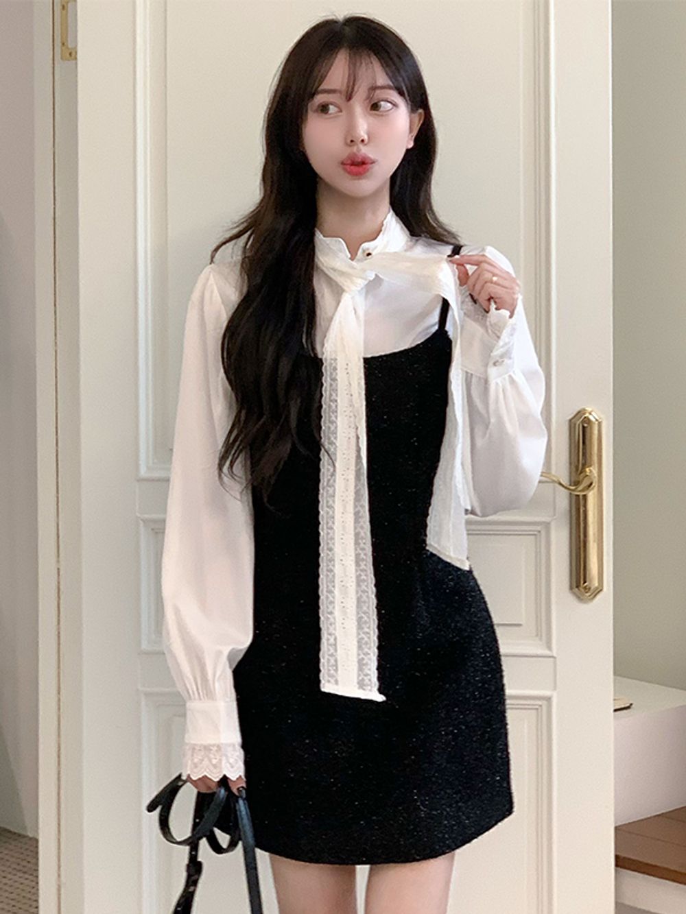 Feminine🌹 모코 뷔스티에 투피스 타이블라우스 타이셔츠 레이어드셔츠 셔츠 블라우스 프릴블라우스 하객룩 하객원피스 나시원피스 뷔스티에원피스 스팽글 봄원피스 가을